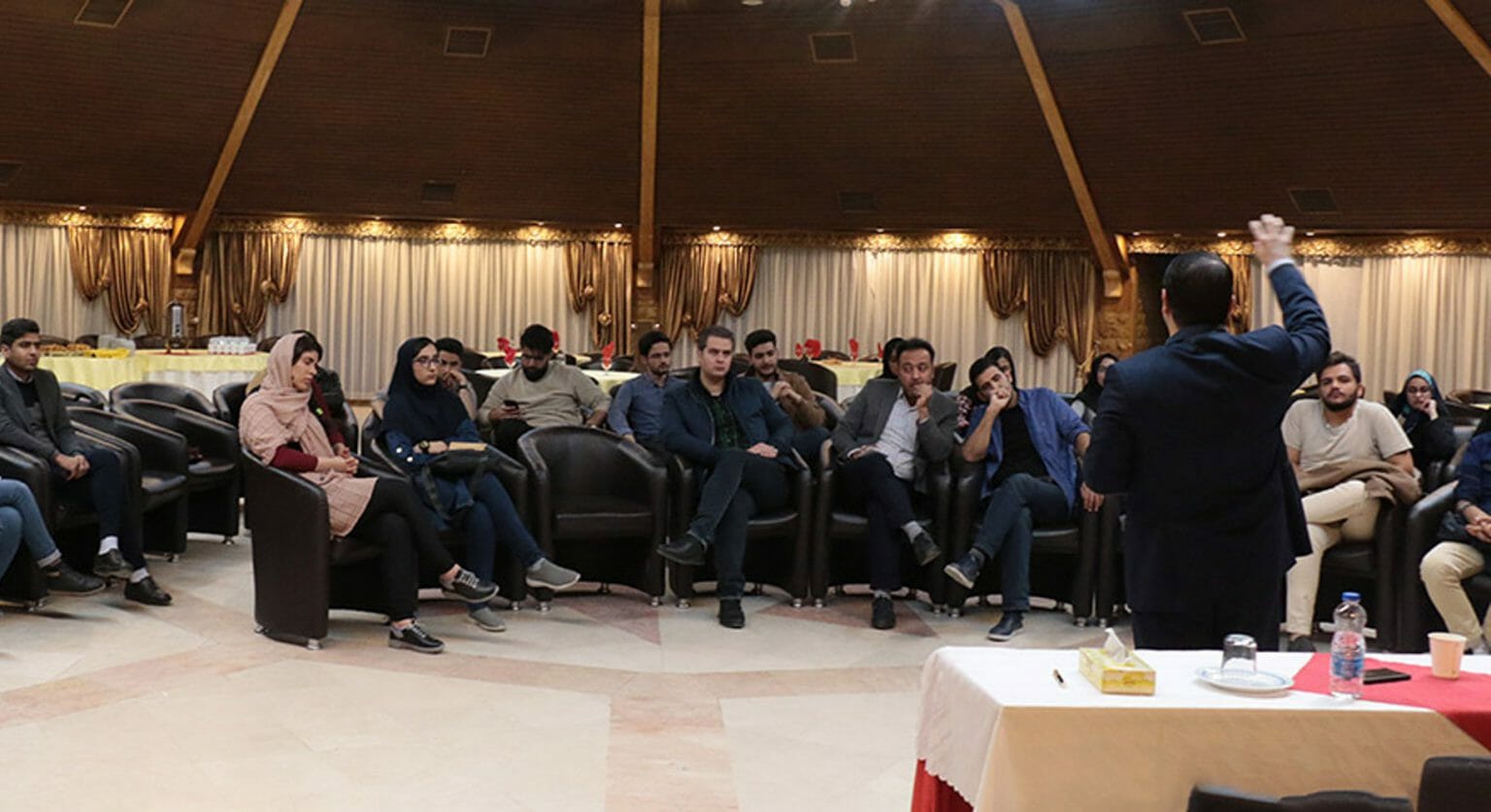 خانه علوم پزشکی وارستگان